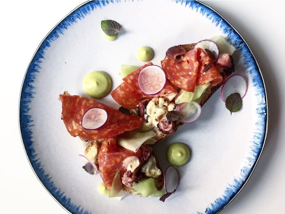 Photos feed Vancouver's foodie frenzy | Vancouver Sun