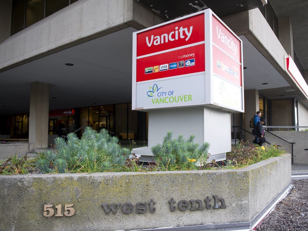 VanCity employee fired due to boyfriend's criminal links | Vancouver Sun