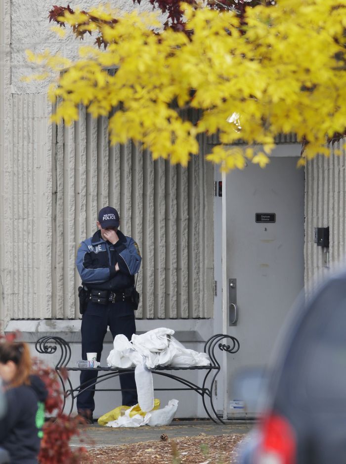 Photos: Burlington mall shooting | Vancouver Sun