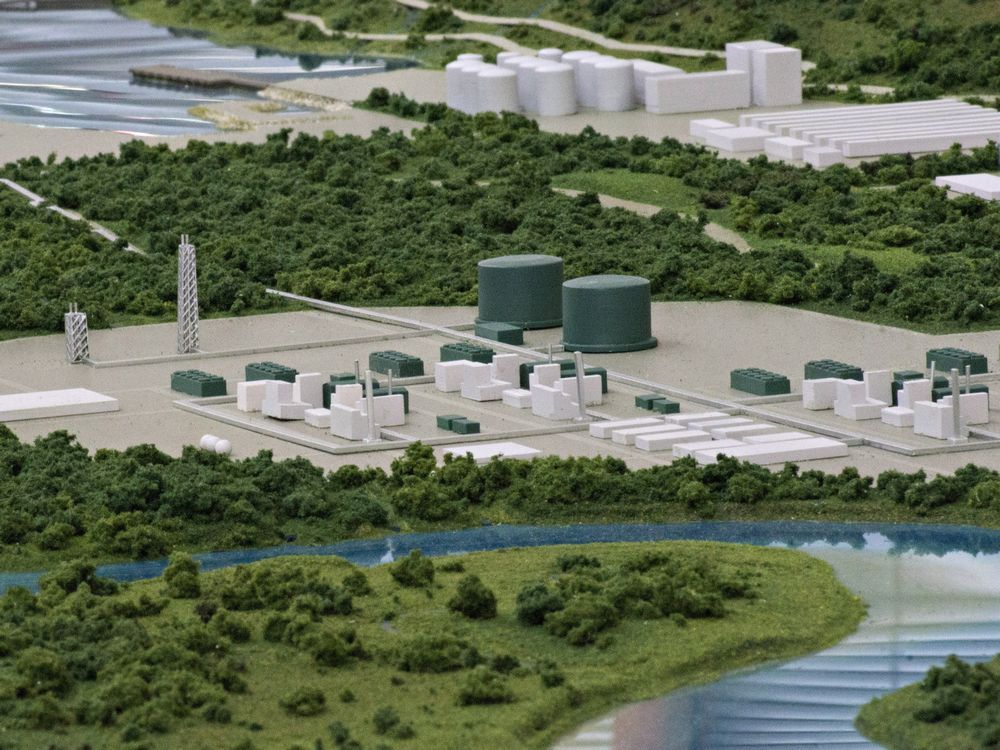 Shell-led LNG Canada seeks new prime contractor for Kitimat plant ...