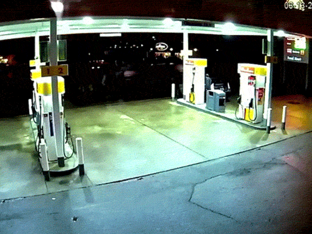 Video: Uber driver involved in fiery crash at Seattle gas station ...