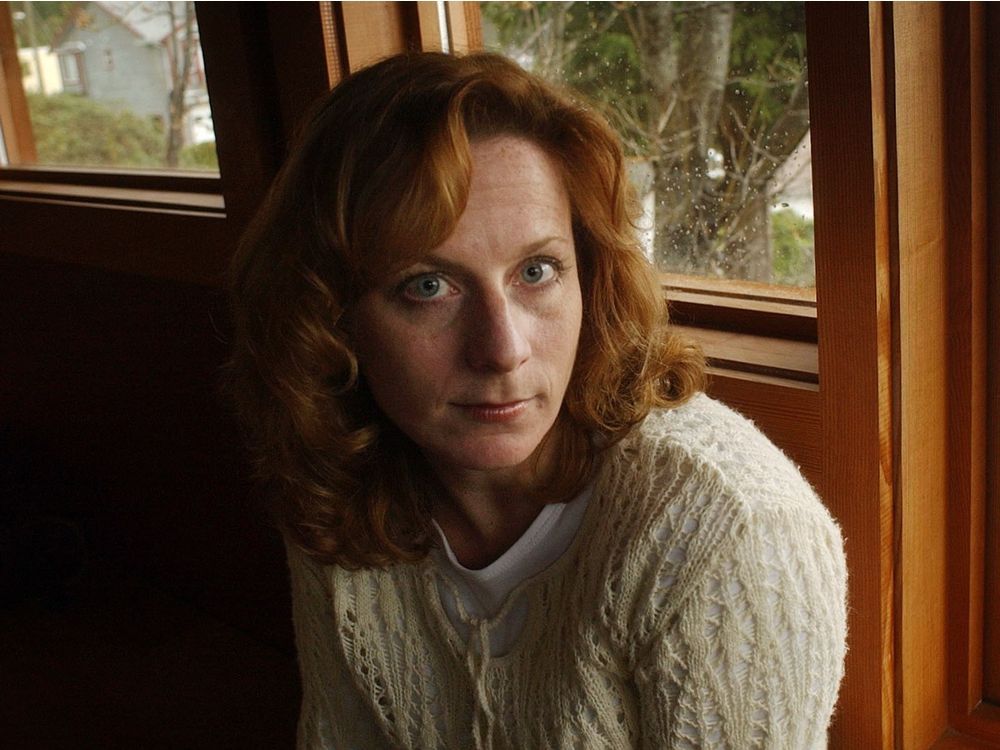 Ex-Sechelt teacher who slept with student back working with students ...