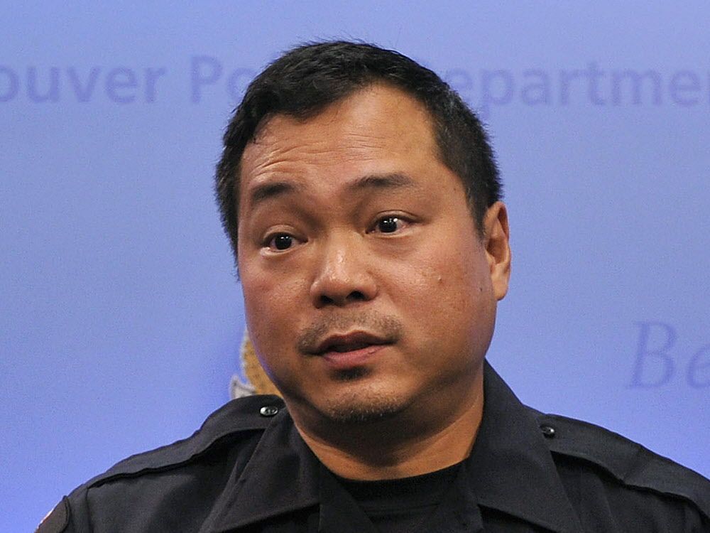 Chinese-Canadian police officer honoured with provincial award ...