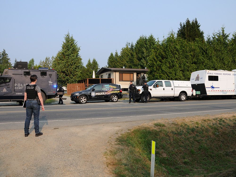 Police raid Campbell River biker clubhouse in murder probe | Vancouver Sun