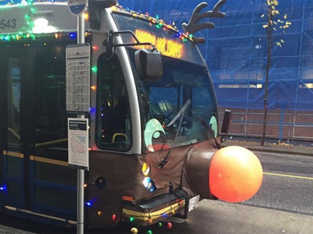Rudolph the red-nosed TransLink bus shines a light in #fogcouver ...