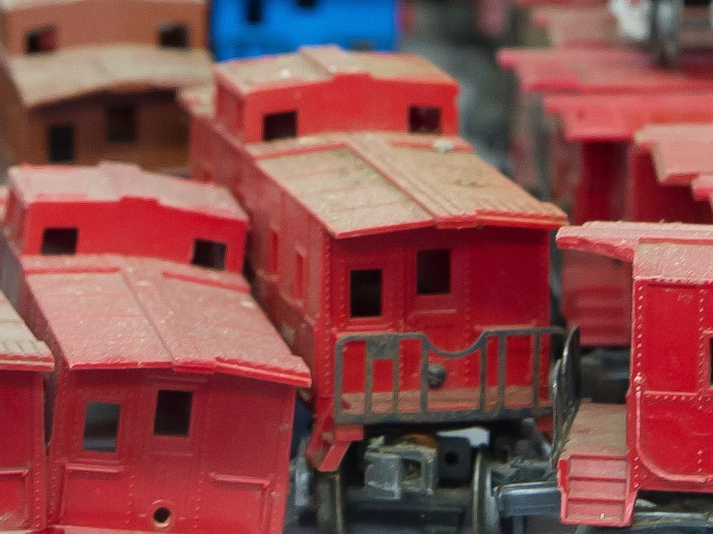 Photo Gallery: Arlen Redekop makes a brief stop to photograph the late ...