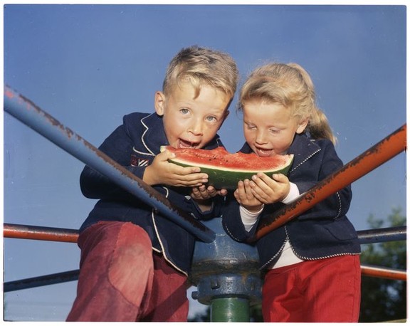 A colourful glimpse at Vancouver in the 1950s and '60s | Vancouver Sun