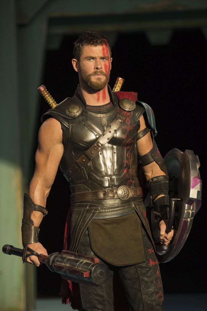 Chris Hemsworth talks style and that Thor costume Vancouver Sun