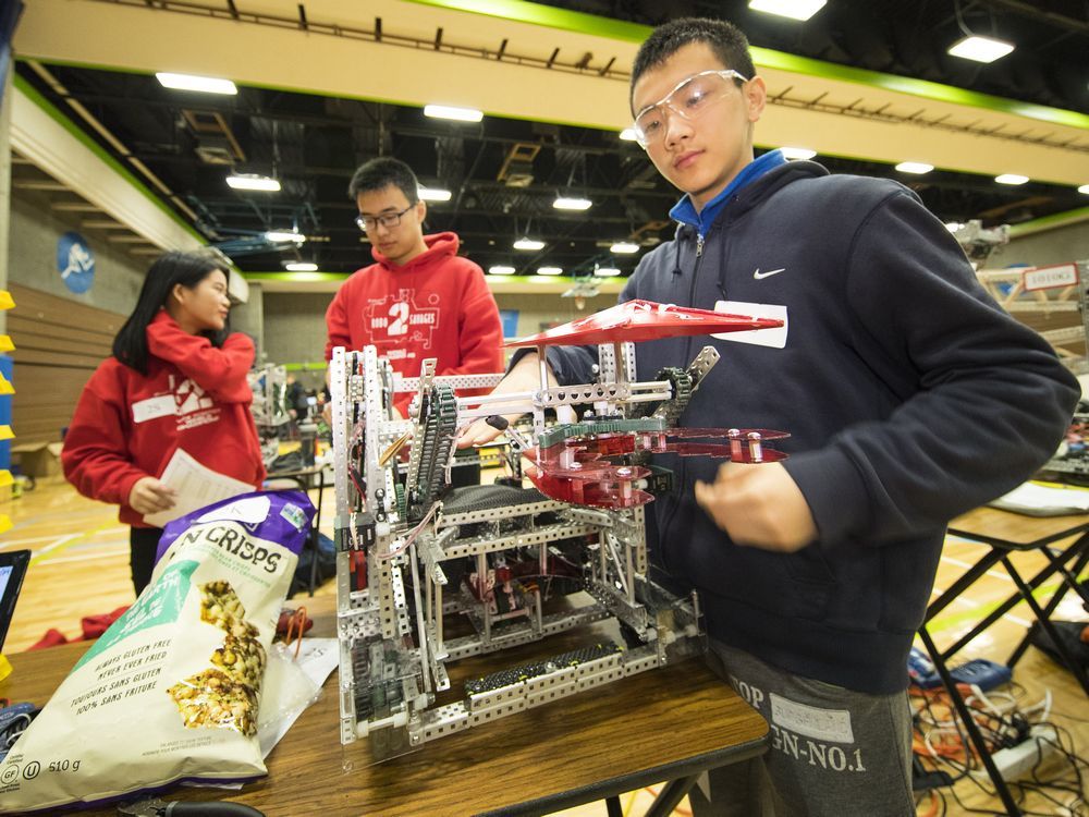 B.C. robotics teams compete before VEX Robotics World Championships ...