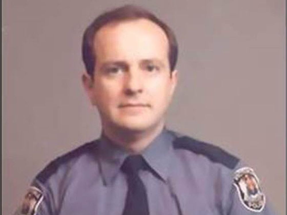 Victoria police officer, in coma since 1987 crash, dies in hospital ...