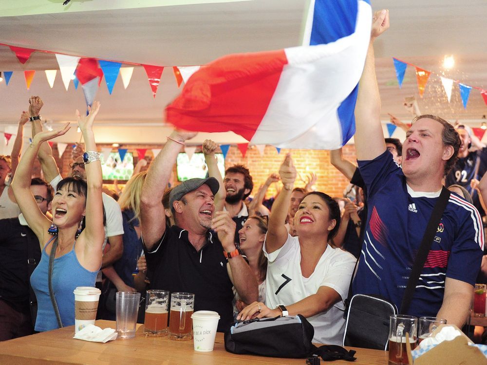 France fans in Vancouver celebrate World Cup victory over Croatia ...