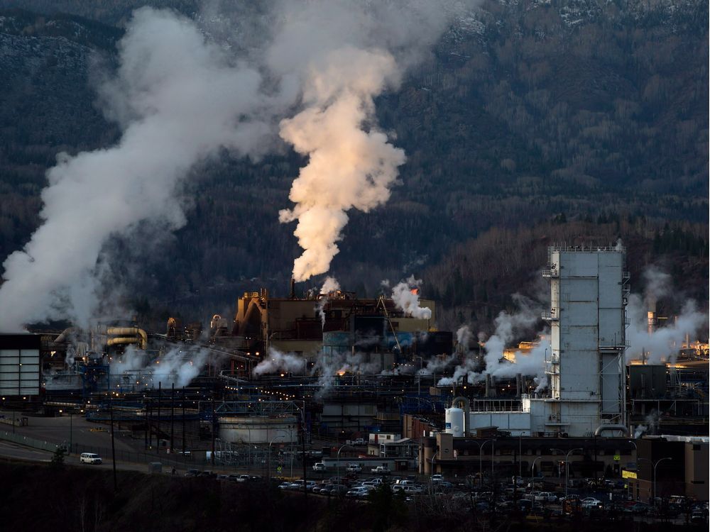 Acid shipments halted in Trail while series of leaks is investigated ...