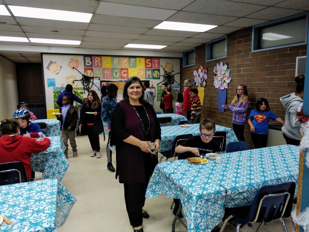 'She was in tears. There was no food at home': Surrey families struggle ...