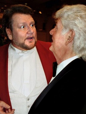 Town Talk: $531,300 gala helps children and youths succeed | Vancouver Sun