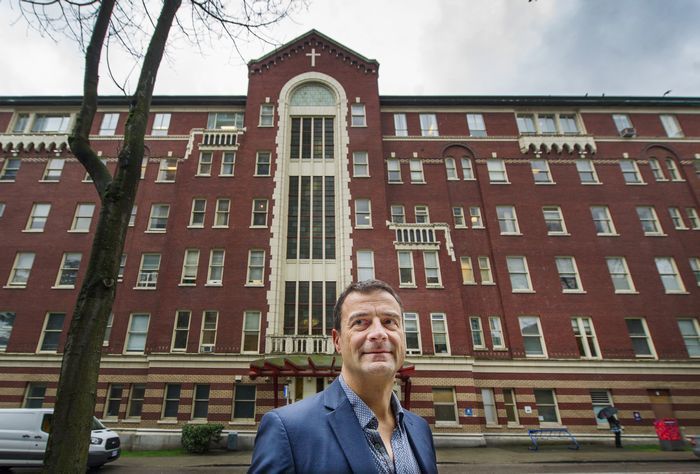 Daniel Kalla's new novel deals with the reappearance of the plague ...