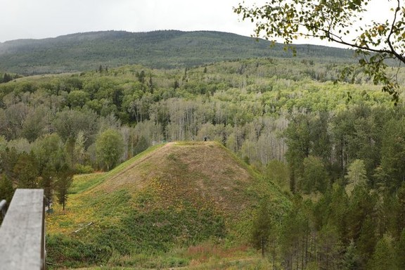 BC Travel: Site of Canada's last volcano eruption in area of splendour ...