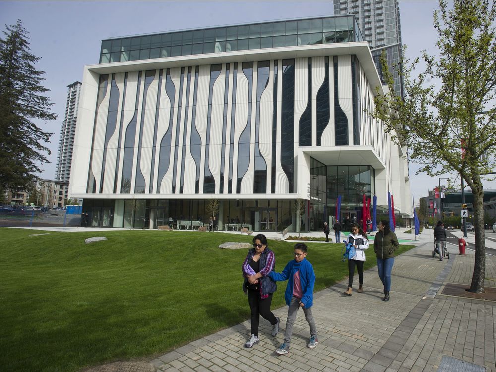 New SFU Surrey Campus building was architect Bing Thom's last project ...