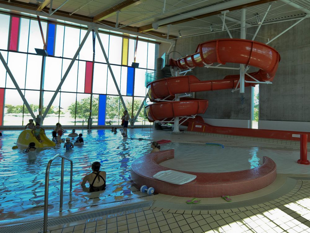 Swimmer dies after being pulled from Vancouver pool | Vancouver Sun