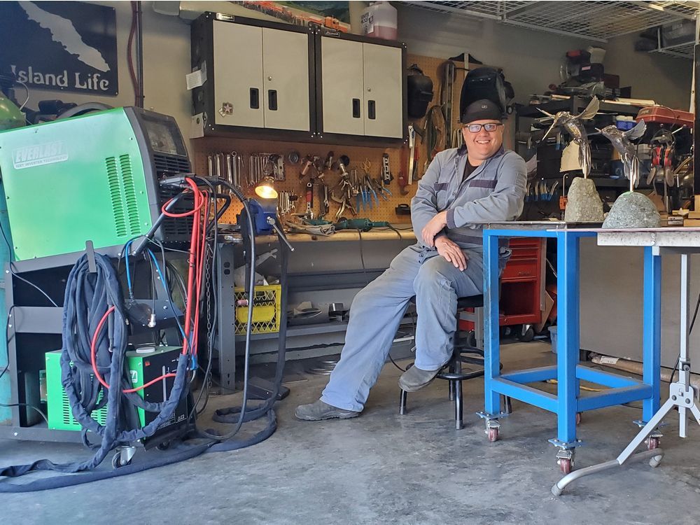 First Nation artist's persistence gets hummingbird gift to Dr. Henry ...