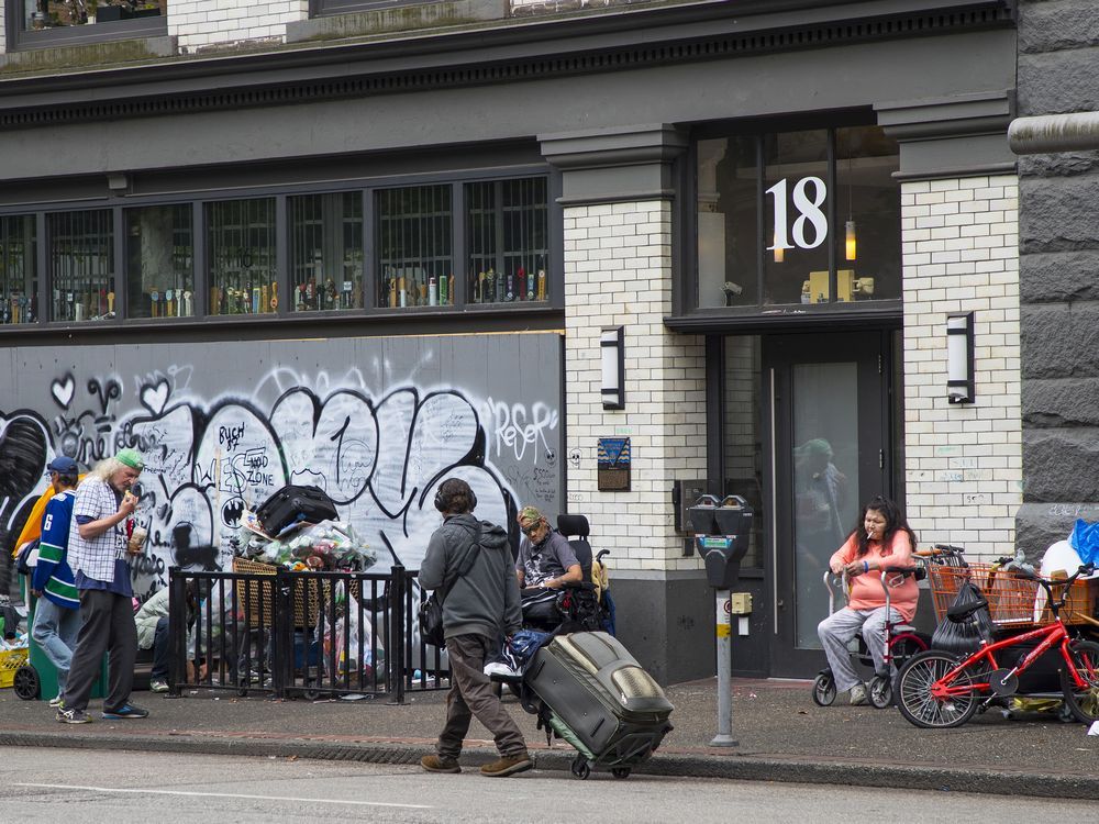 Vancouver’s Gastown residents besieged by homeless on their doorstep ...