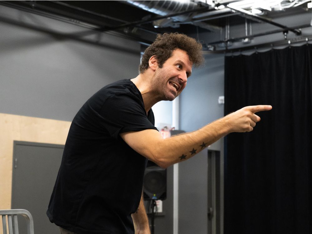 Born to a circus family, this buffoon longs for an identity of his own ...