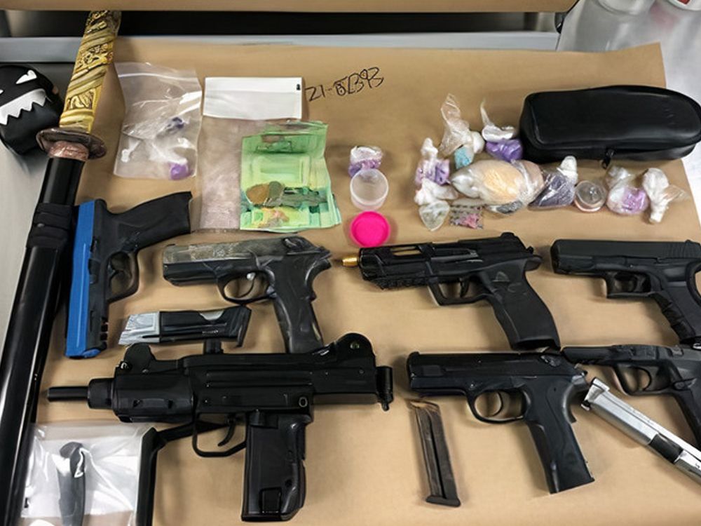 Surrey RCMP seize fake guns and real drugs during traffic stop ...