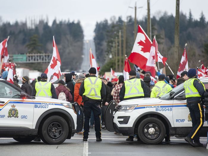 Surrey RCMP remove all checkpoints near Pacific Border truck crossing ...