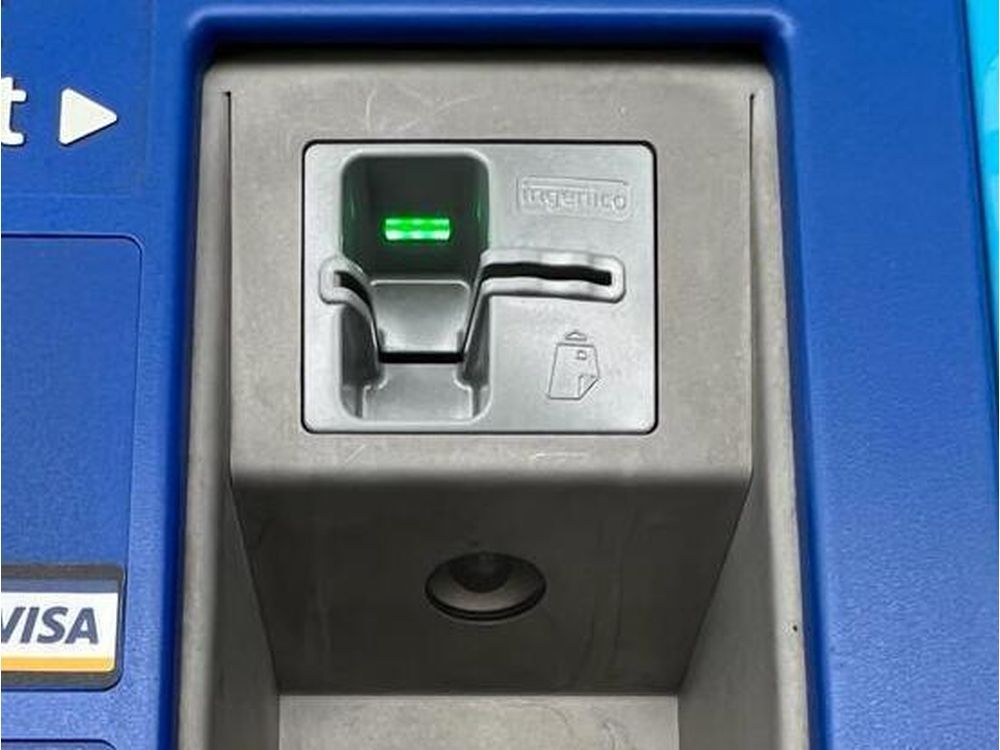 Transit police discover card skimmers at Compass card vending machines ...