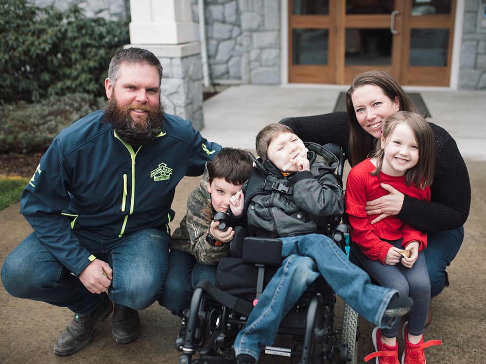 Canuck Place lets moms just be moms | Vancouver Sun