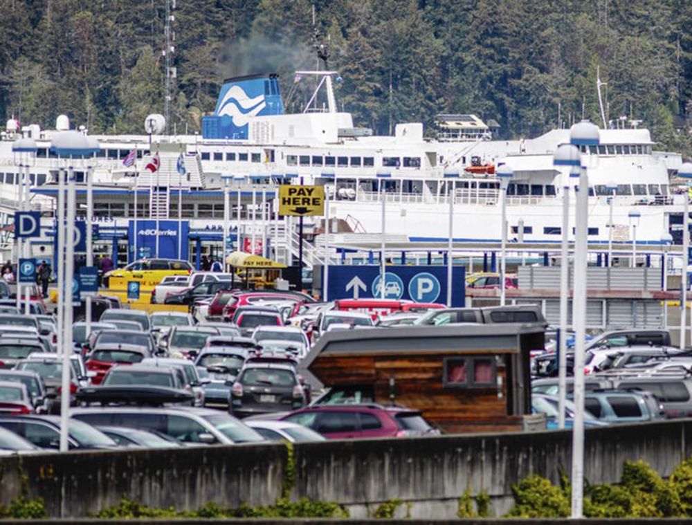 B.C. Ferries calls back unvaccinated staff after mandate ends ...