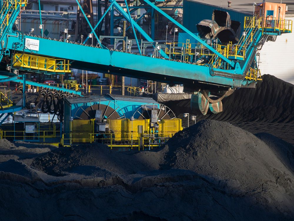 Metro Vancouver ports traffic jam likely with coal terminal strike ...