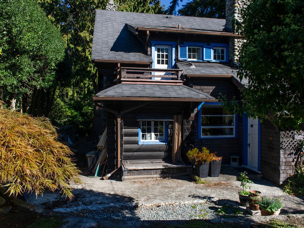 Photos: Peek inside $11.9 million Point Grey log home for sale ...