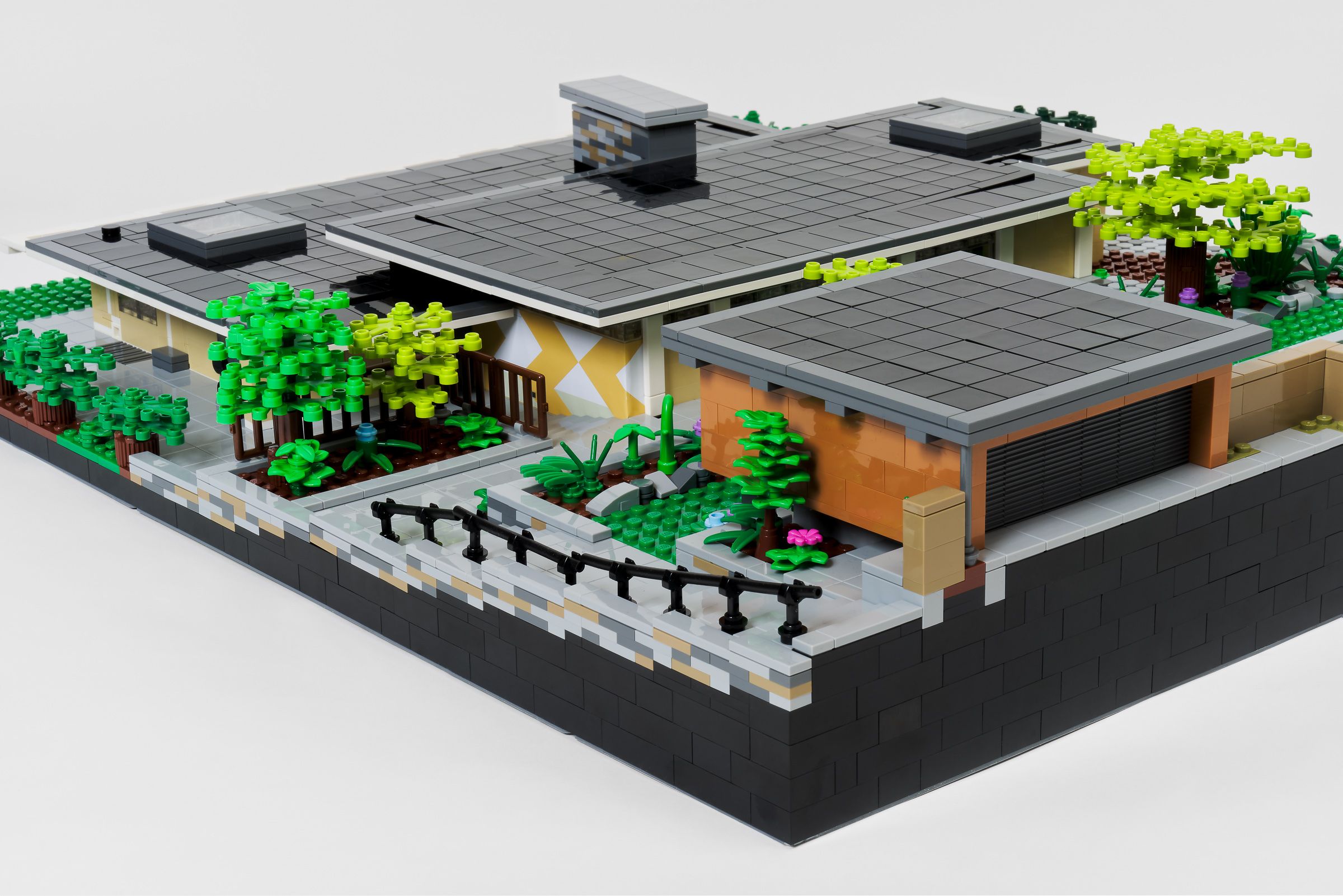 BC Lego master recreates landmark West Coast homes brick by brick ...