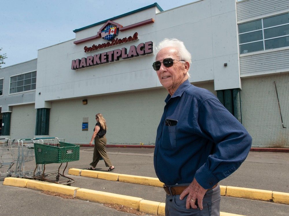 Point Roberts' rebound needs Canadian workers, say business owners ...