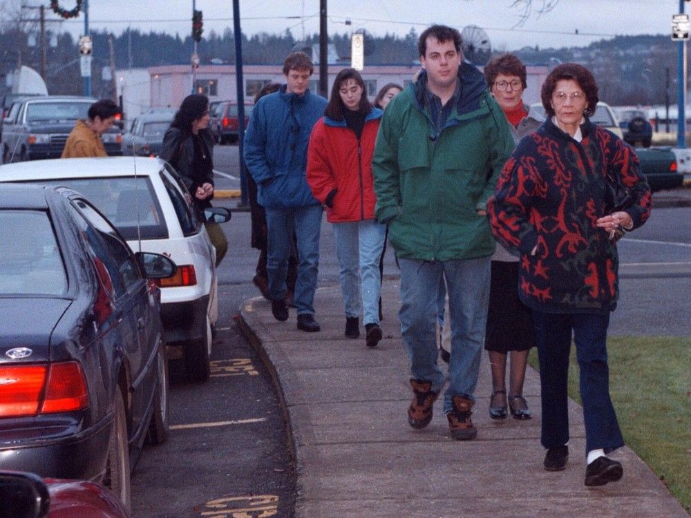 David John Gorton denied parole for 1997 slayings of wife and her kids ...