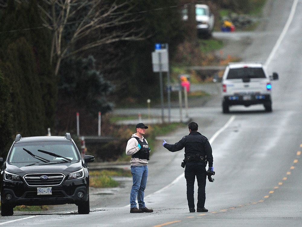 Police in Maple Ridge shut down part of main commuter road | Vancouver Sun