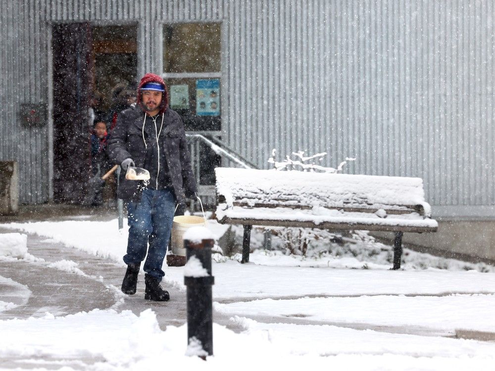 First major snow of the year arriving in much of southern BC ...