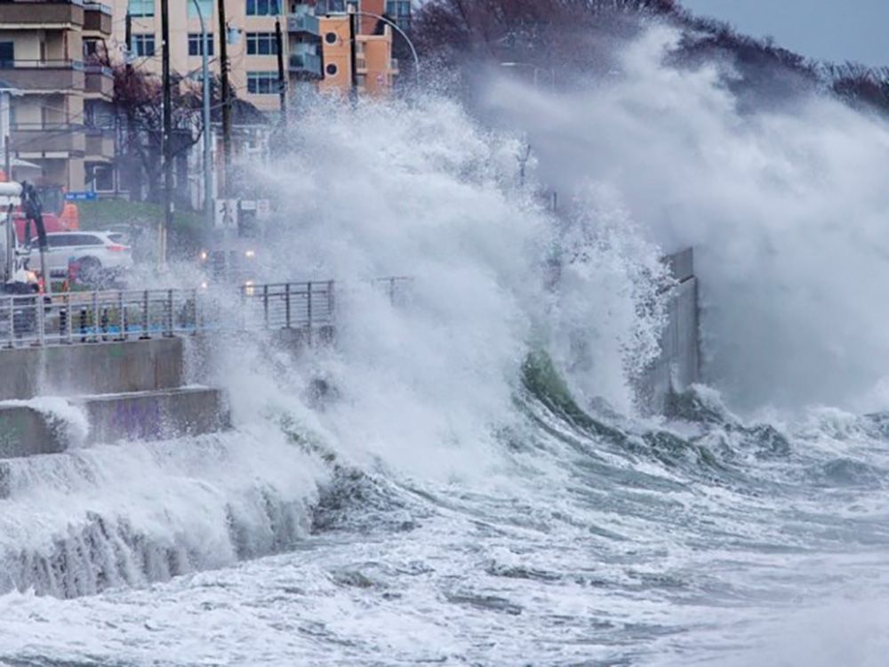 Heavy snow, winds and rain sweep southern British Columbia | Vancouver Sun