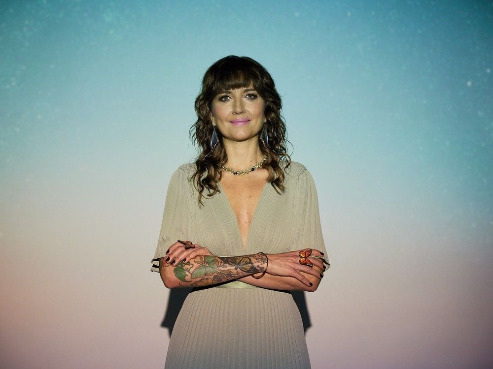 The Lost Flowers of Alice Hart author talks writing and Prime series ...