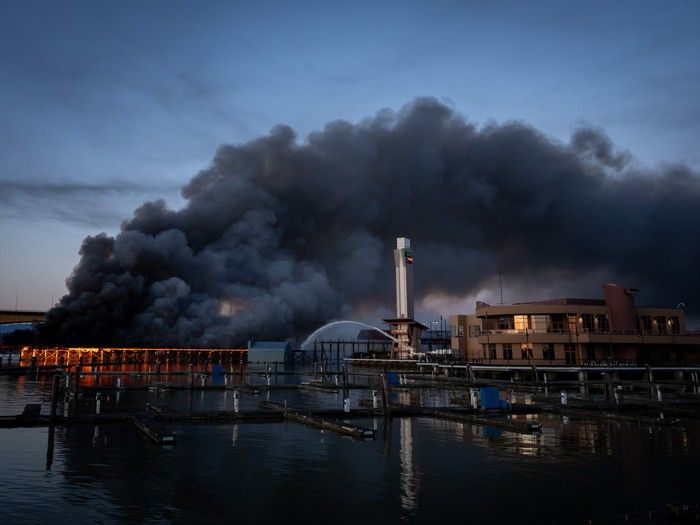 Richmond fire: See striking photos and videos from the massive blaze ...