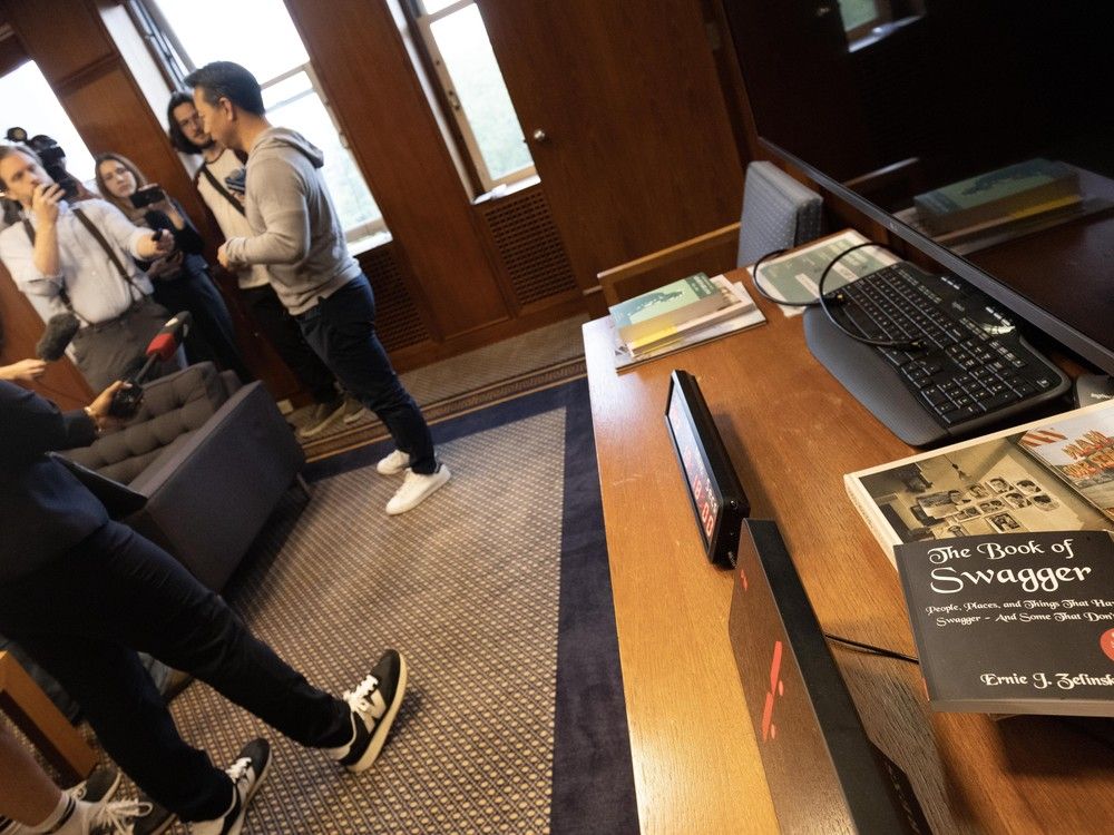 Vancouver Mayor Ken Sim turns boardroom into gym: Councillor ...