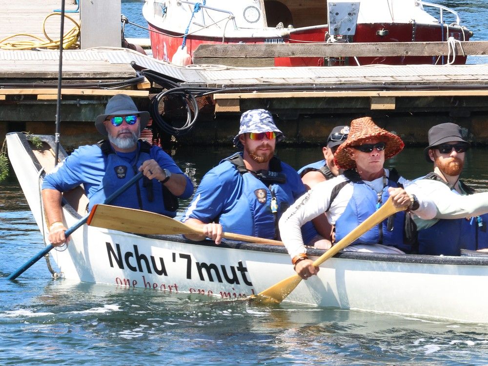 Hundreds of paddlers in 14-day canoe journey arrive in Vancouver | Vancouver Sun