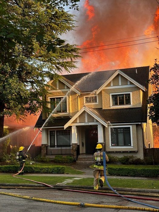 Fire rips through development under construction in Vancouver's Dunbar ...