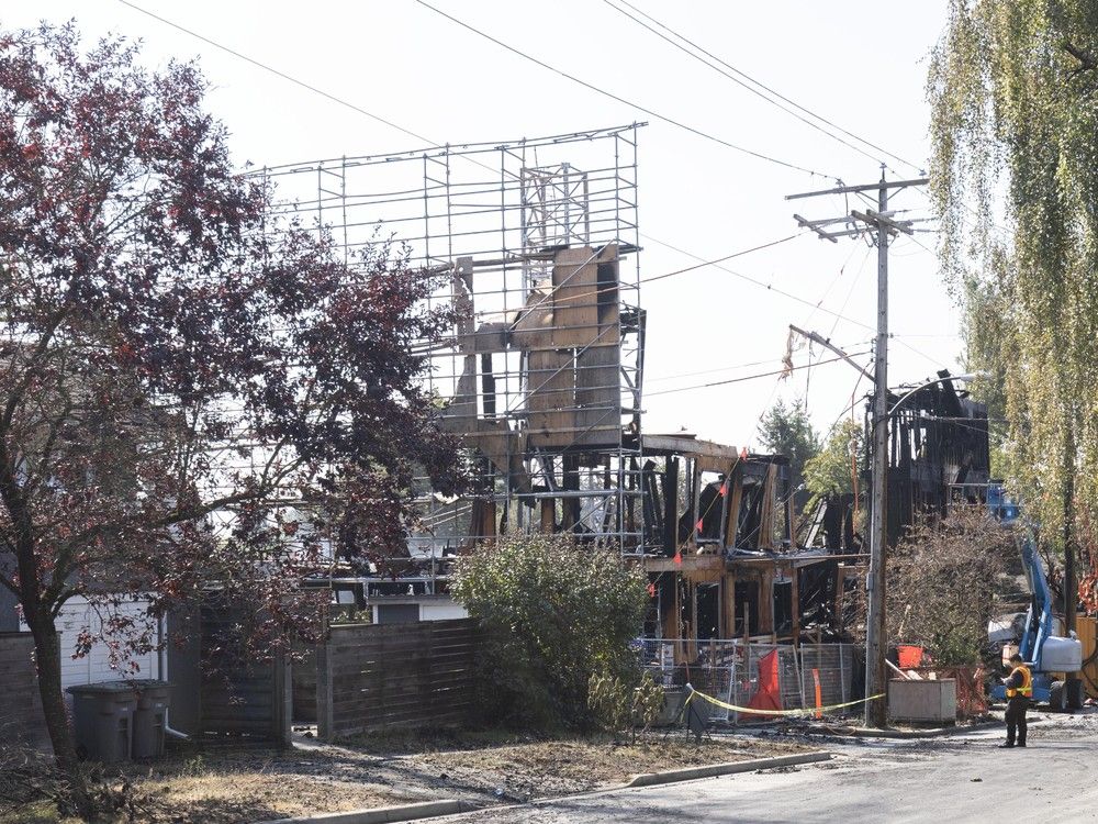 Dozens displaced after Dunbar construction fire spreads to homes ...