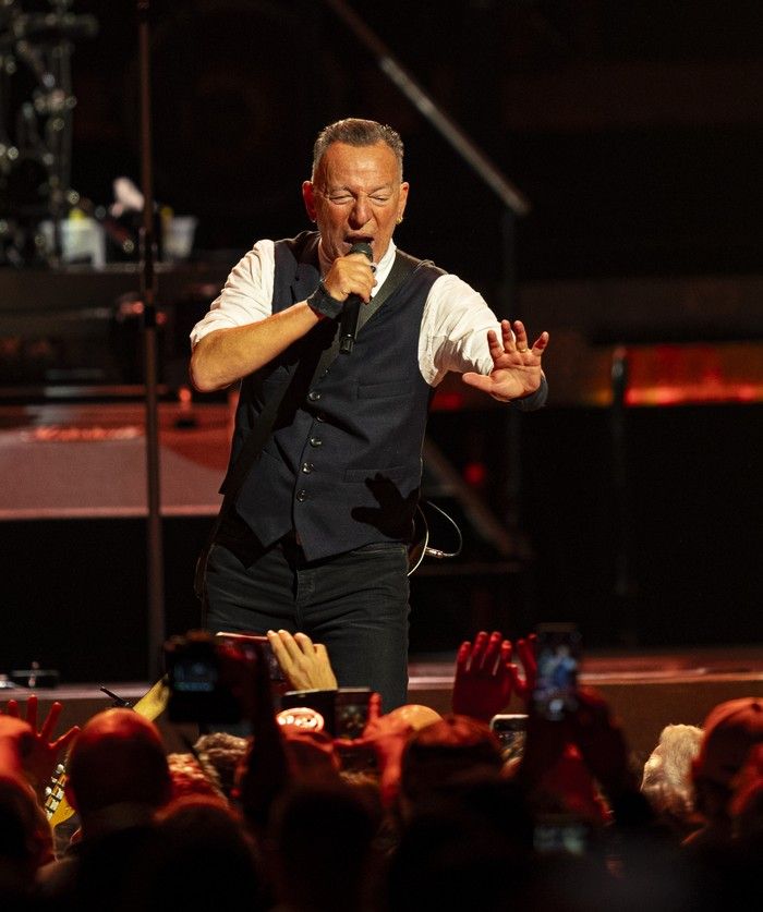 Concert review: Bruce Springsteen brings his hit show to Vancouver ...
