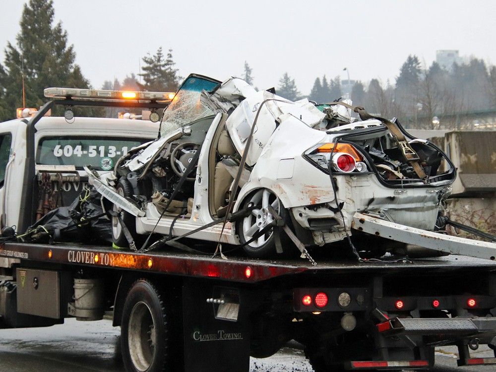 Three dead, one injured in crash on Pattullo Bridge | Vancouver Sun