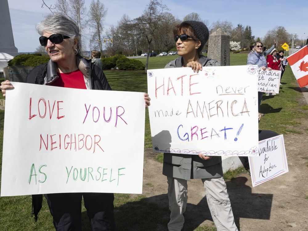 Photos: Peace Arch border rally demonstrates ongoing Canada-U.S. bond ...