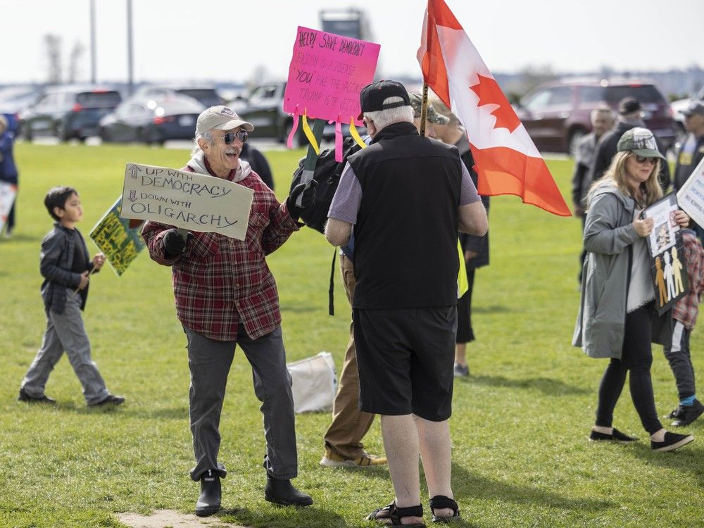 Photos: Peace Arch border rally demonstrates ongoing Canada-U.S. bond ...