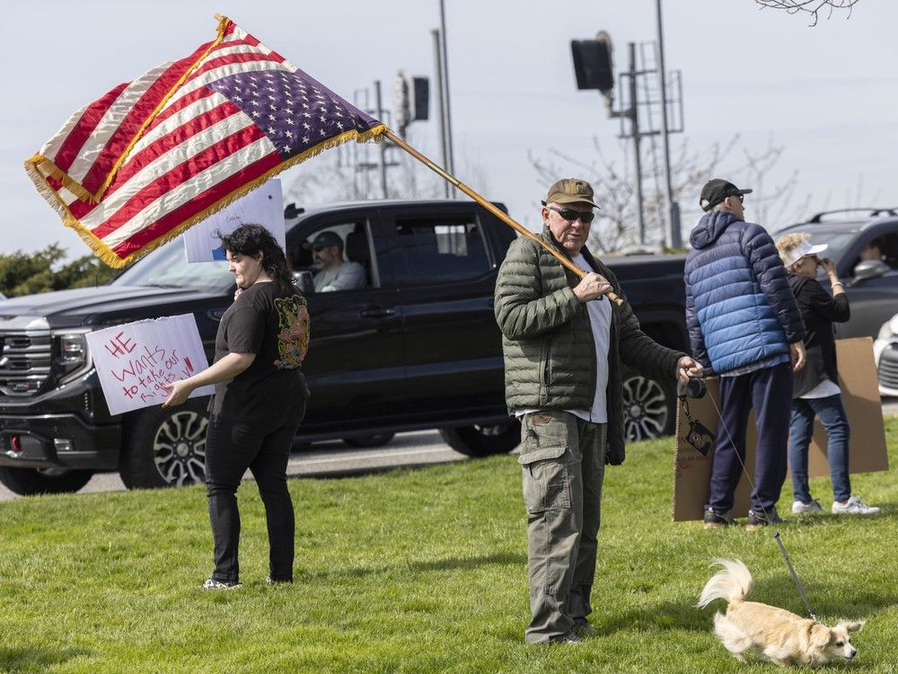 Photos: Peace Arch border rally demonstrates ongoing Canada-U.S. bond ...