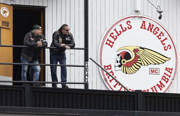 Hundreds of Hells Angels attend memorial for original B.C. member ...